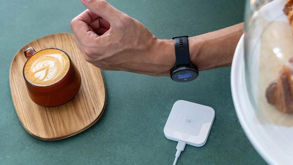 This Garmin smartwatch stands out with its sleek look and impressive ...