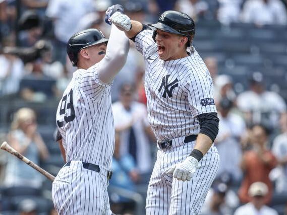 MLB fans go crazy as Yankees rookie sensation blasts three home runs
