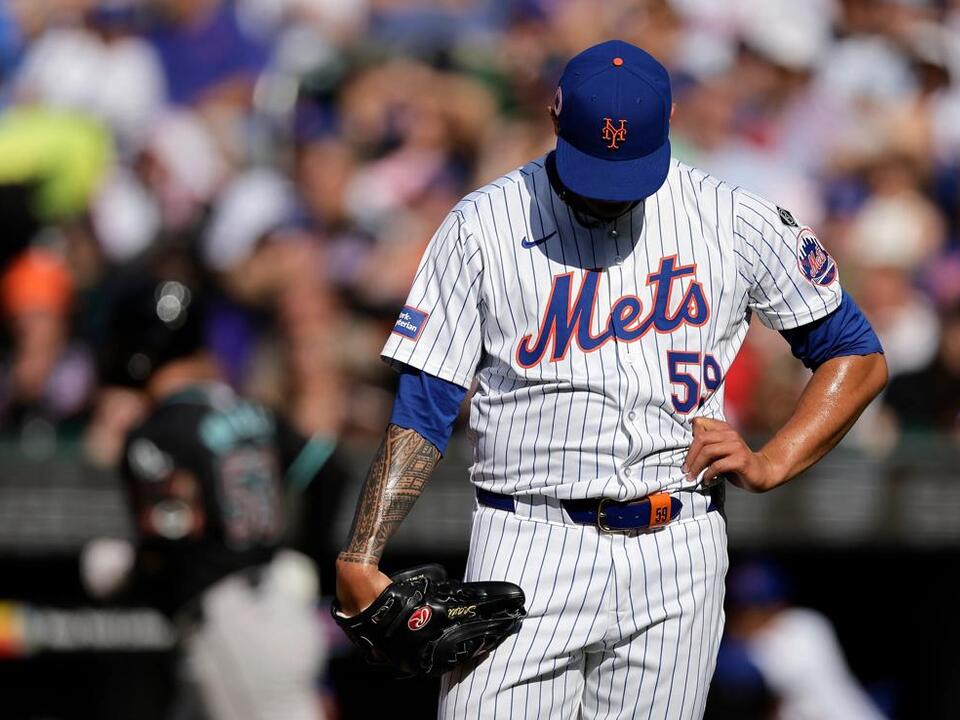 Eighty-year-old fan tells Boomer and Gio he might not have time to live ...