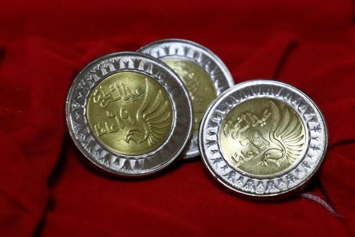 Egyptian pound drops nearly 14% after Ukraine war prompts dollar flight ...