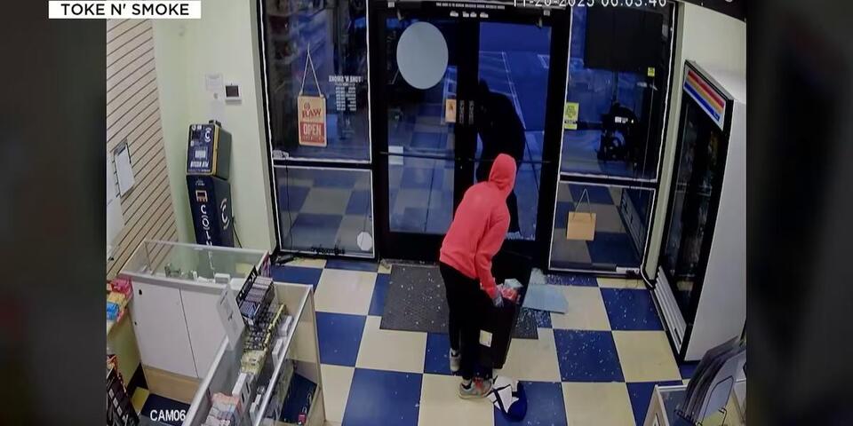 Phoenix-area smoke shops on high alert from recent smash-and-grabs ...