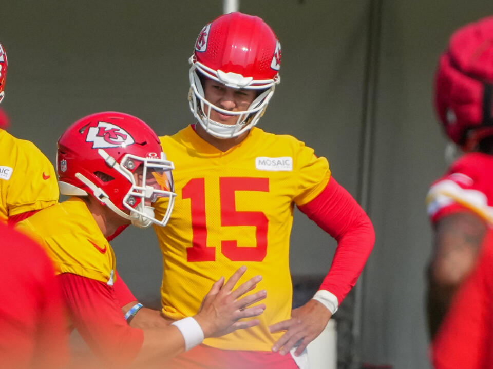 Patrick Mahomes Prevents Fight During Heated Moment At Chiefs Training Camp