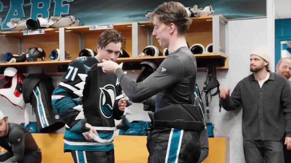 Star Wears: Sharks award shark tooth necklace to player of game - NewsBreak