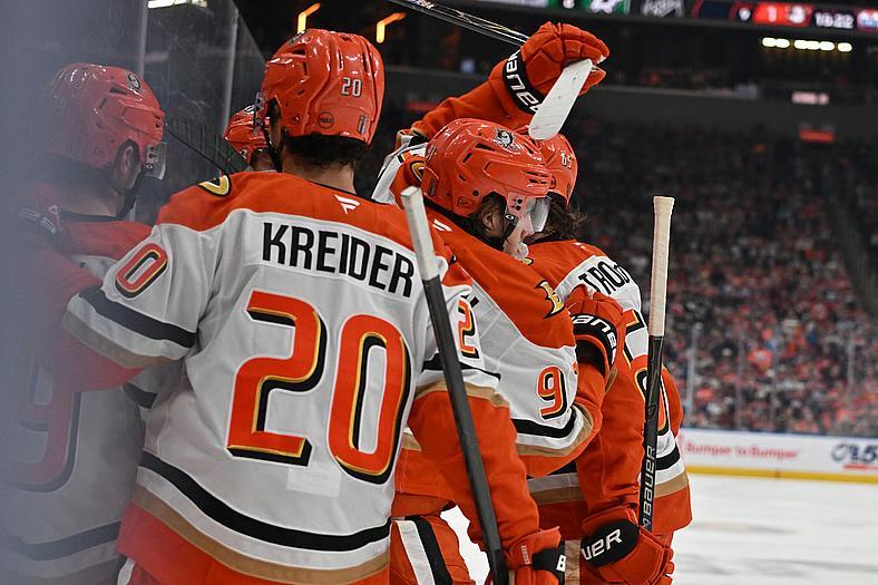 Former Rangers Captain Helps Current Team to Key Playoff Win - NewsBreak