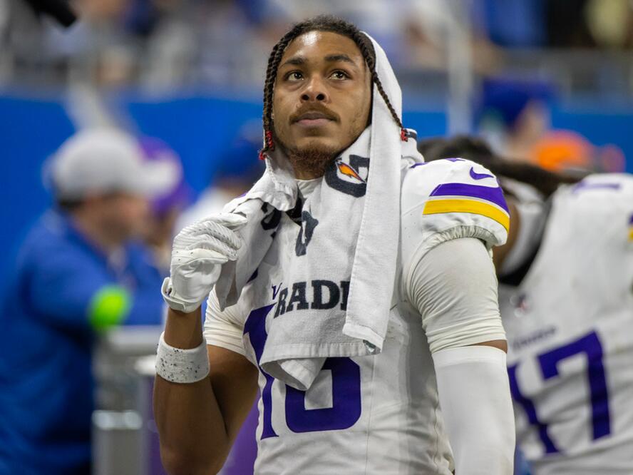 Predicting The Minnesota Vikings 2024 Record