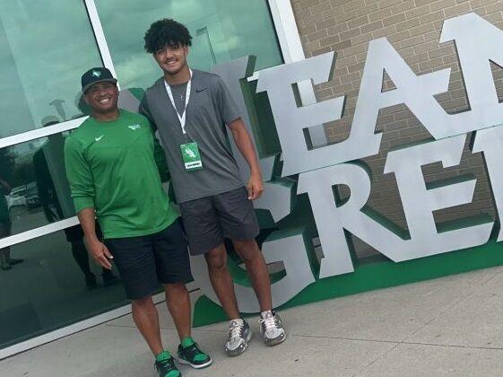 Connection with UNT assistant leads standout Oklahoma RB Caleb Hawkins ...