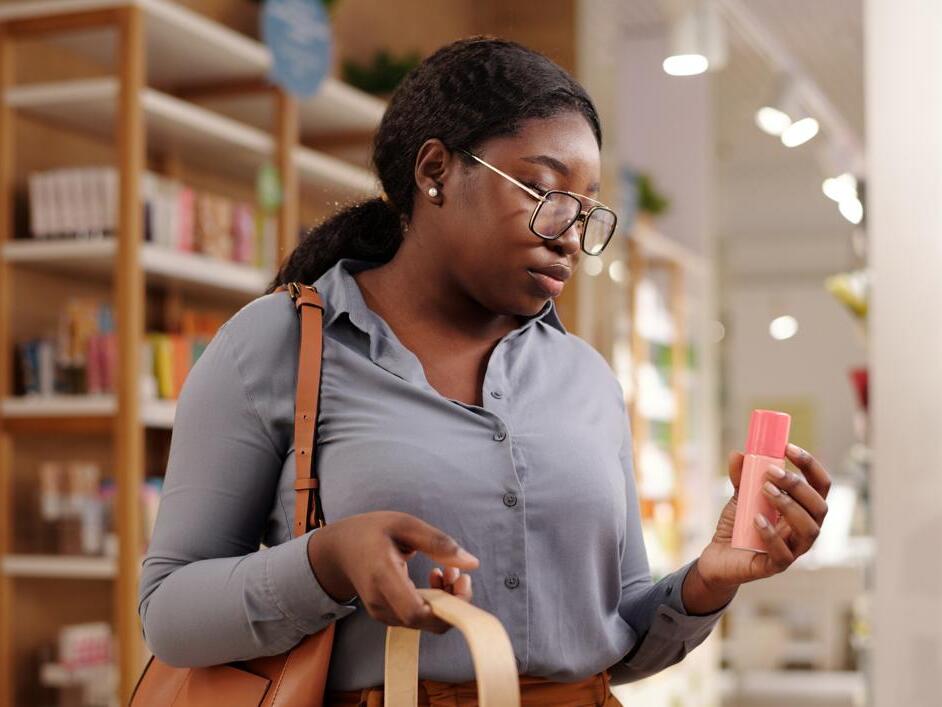 Deodorant Is Bad For The Environment? Here’s What To Know And What ...