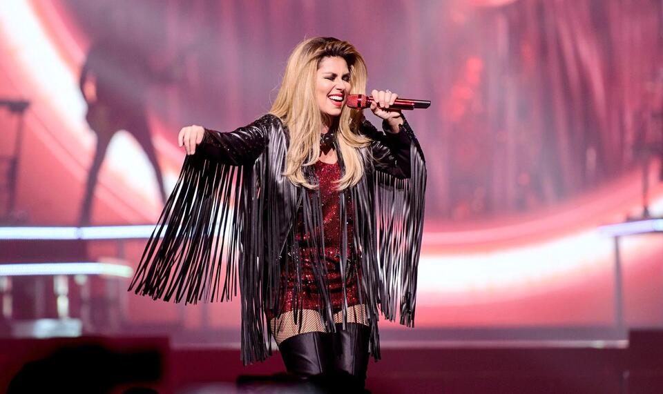 Shania Twain: Still The One – A $400 Million Heart That Keeps Beating ...