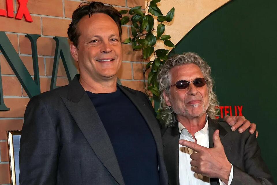 ‘Nonnas’ True Story: Meet the Real Joe Scaravella From Enoteca Maria ...