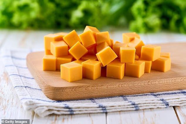 Americans ditch cheese after learning Pfizer's ingredient is now found ...