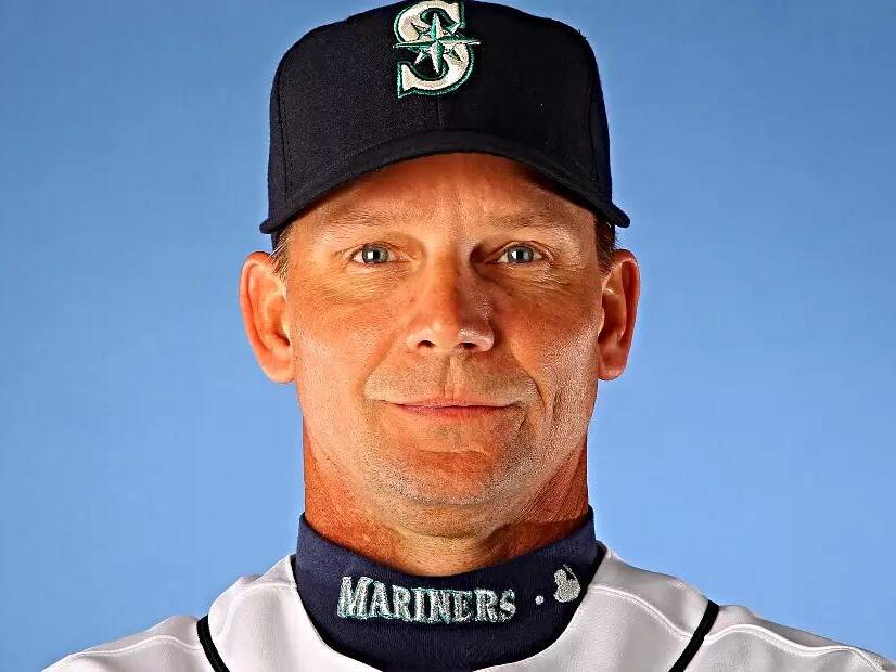 Former MLB Player and Coach Mike Brumley Dies at 61