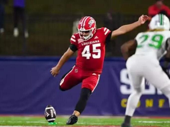 Louisiana’s Kenneth Almendares Recognized As Top Collegiate Placekicker ...
