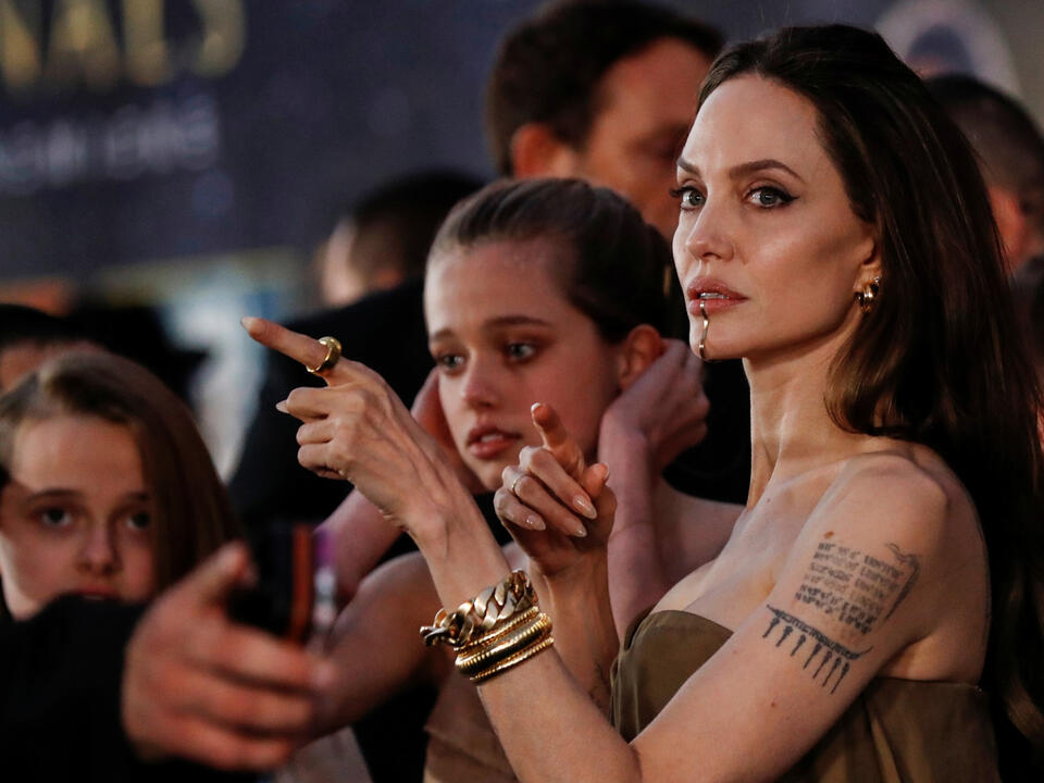 ‘Angie’s Secret Romance!’ Angelina Jolie Sneaks ‘Mysterious British ...