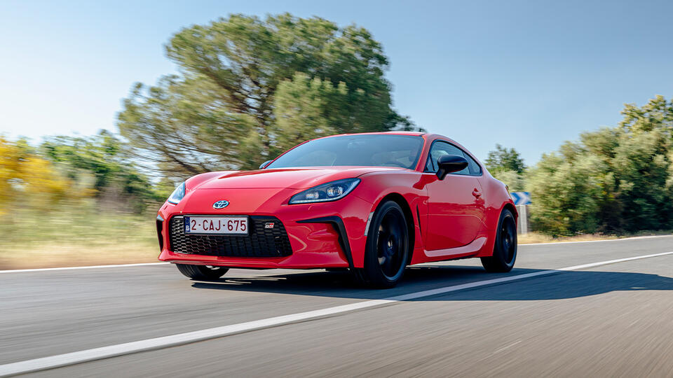 The Best Cars That Still Offer a Manual Transmission in 2025, Ranked ...