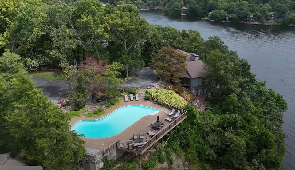 Tour the $21M Lake of the Ozarks Mansion Everyone’s Talking About ...
