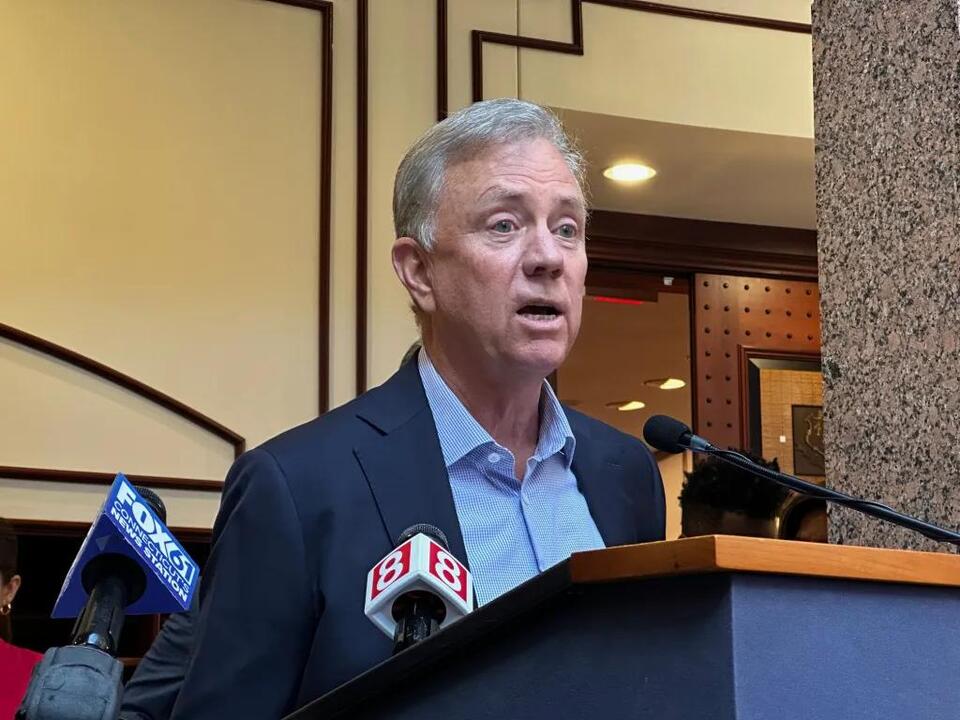 Lamont tests positive for COVID while on vacation in Colorado - NewsBreak