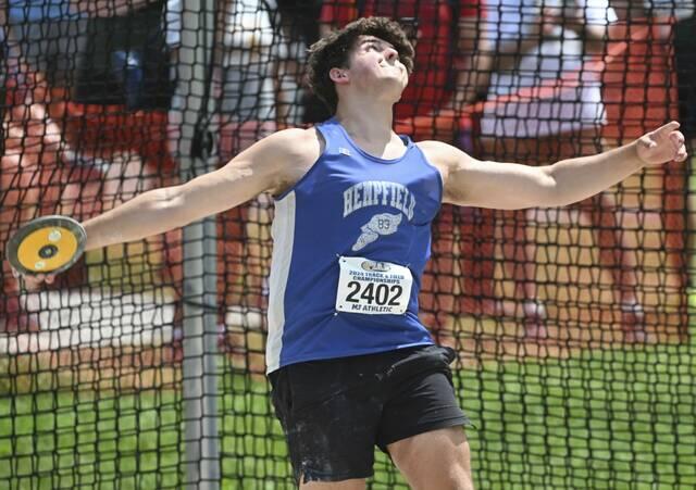 Hempfield’s Peyton Murray returns to top of podium in PIAA Class 3A ...