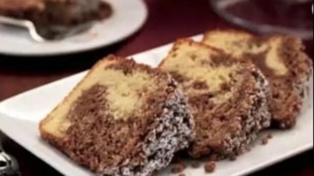 Panera Bread Homemade Cinnamon Crumb Coffee Cake Recipe: Easy and ...