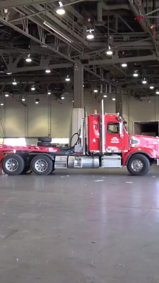 Paul Delong Heavy Haul moving a Liebherr PR776 from Minexpo ...