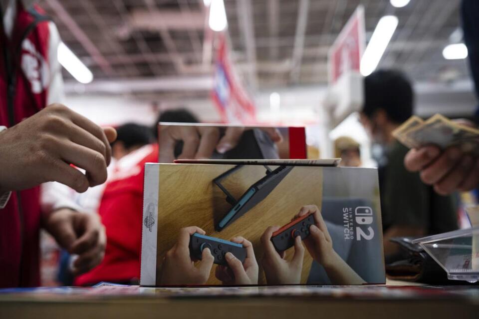 A long wait and long lines for the Nintendo Switch 2 launch - NewsBreak