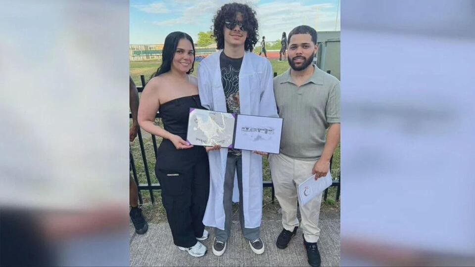 Community gathers to remember 17-year-old Ricardo Carrero Chico, 'the ...