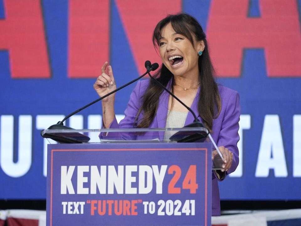 RFK Jr.'s running mate makes her campaign trail debut — off stage