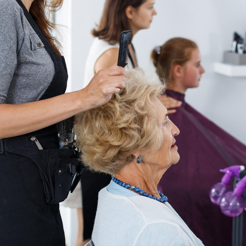 9 Chic Haircuts For Women Over 60: French Bob, More - NewsBreak