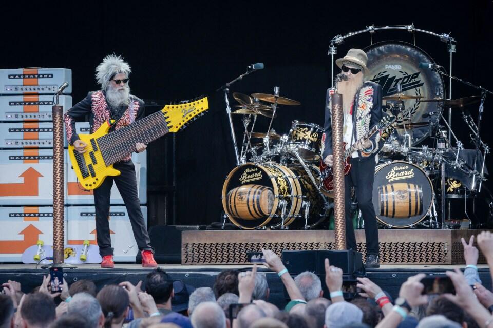 Legendary 70s rock star drops out of band’s tour suddenly for ‘health ...