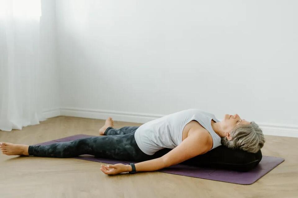 The 5 Best Restorative Yoga Poses for Rest and Rejuvenation - NewsBreak