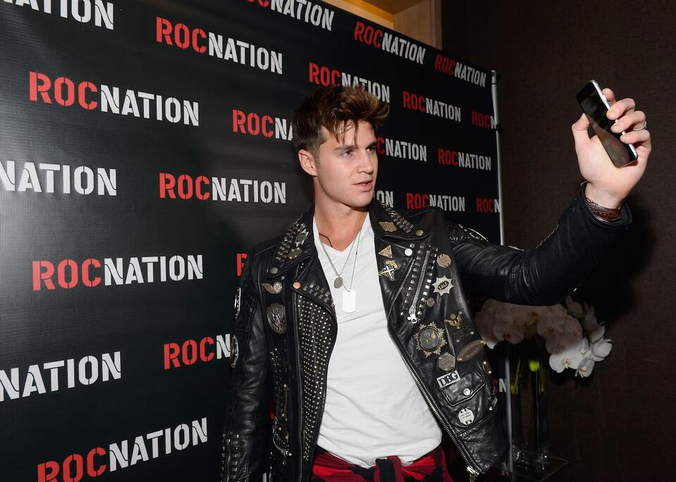 Popular singer, 29, shot and killed leaving TV show rehearsal - NewsBreak