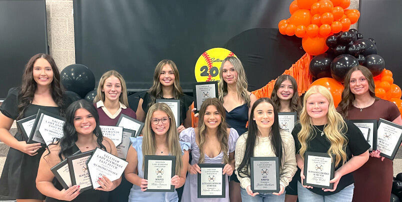 Sallisaw softball players honored at awards banquet - NewsBreak
