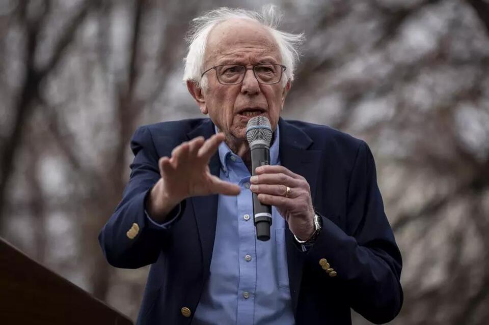 Internet Reacts to Bernie Sanders’ Massive Idaho Tour Stop - NewsBreak