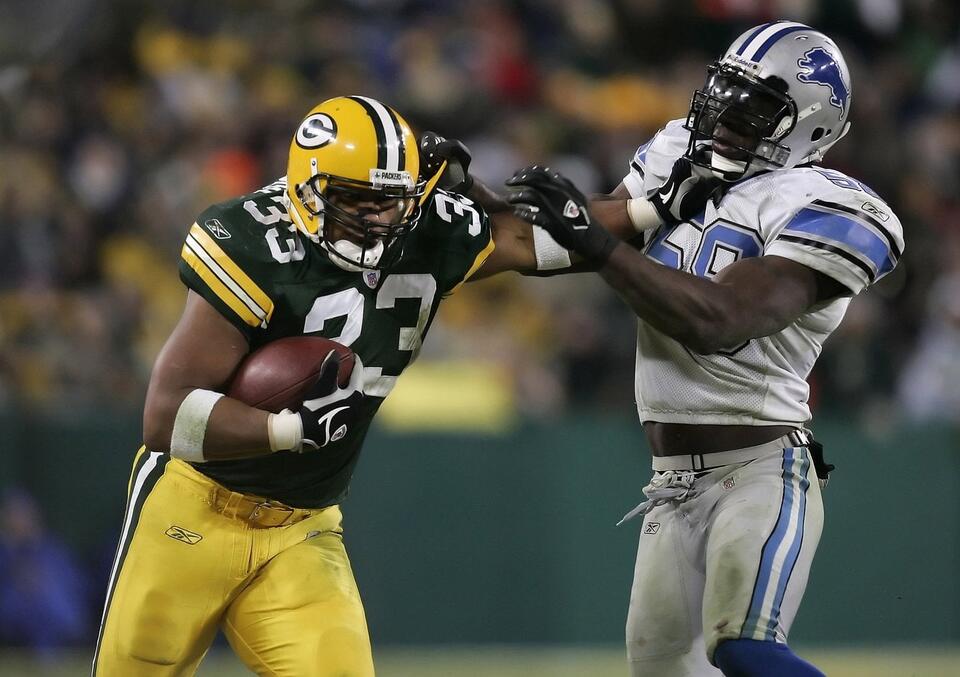 Packers of the Past: William Henderson, the Reliable Hammer - NewsBreak