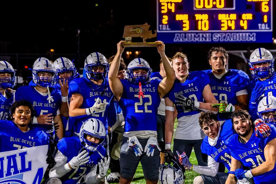 Fairhaven football proves it's still among state's best with third ...