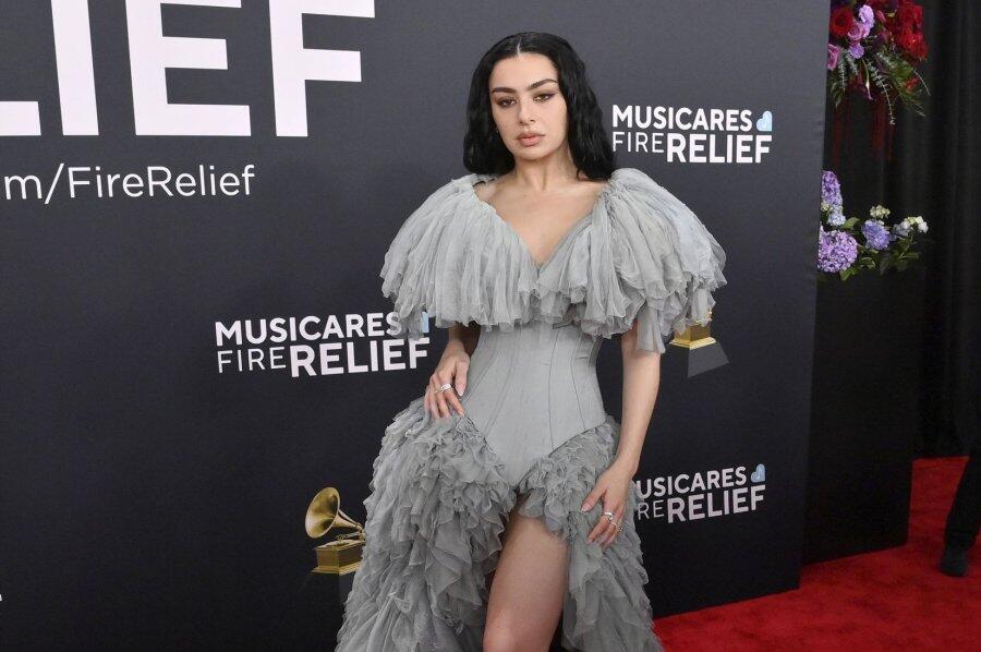 Kylie Jenner, Rachel Sennott join Charli xcx film 'The Moment' - NewsBreak