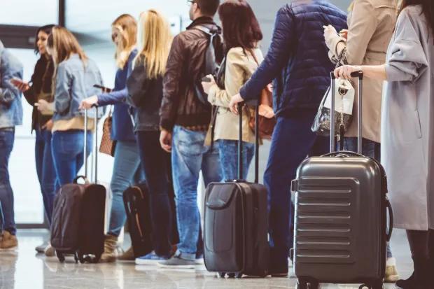 Gate lice: What are they and how do they affect your airport trip ...