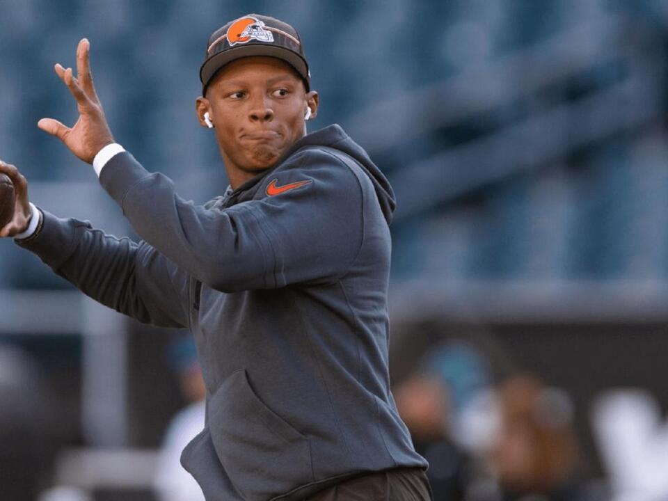 Young fan with alopecia sends thanks to Josh Dobbs for inspiration ...