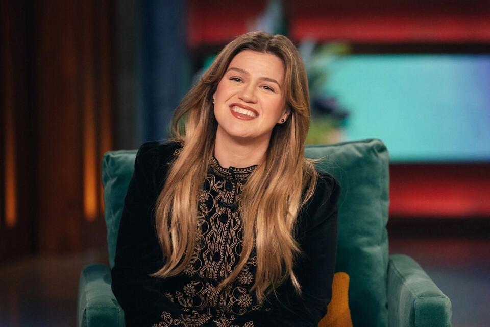 ‘The Kelly Clarkson Show’ Season 7 Premiere Date + First Guests ...