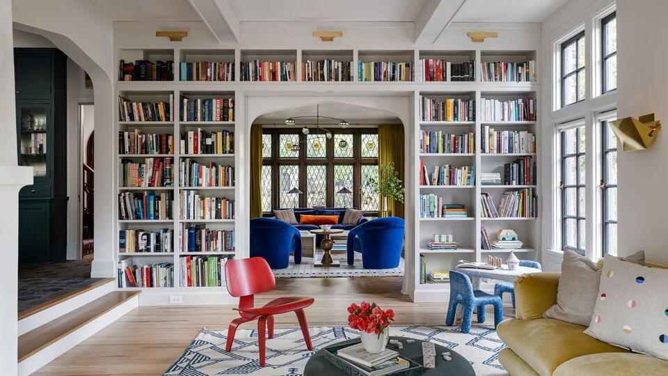 Designers Are Obsessed With ‘Book Drenching’ – The 2026 Trend That ...