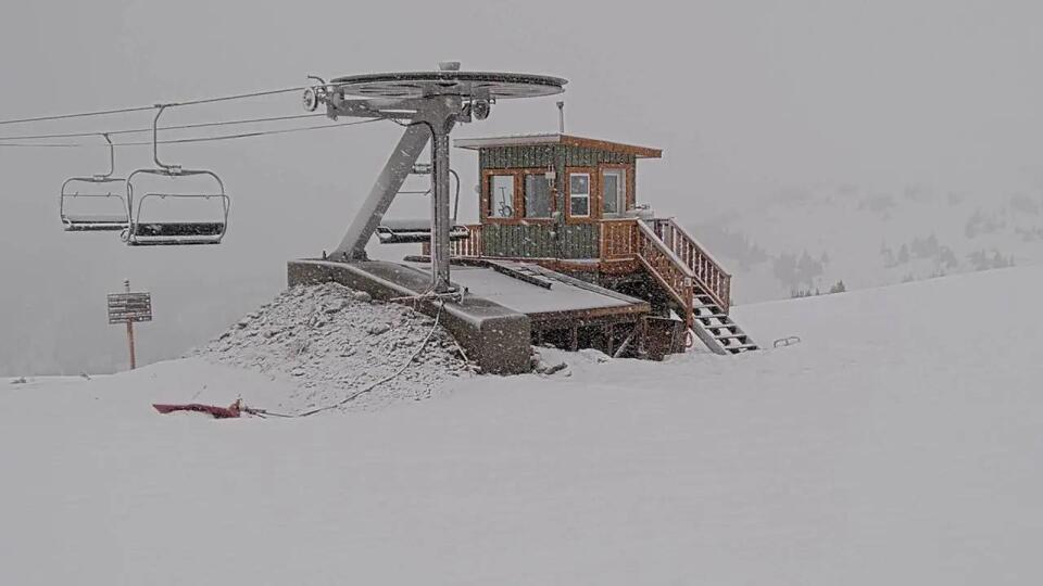 June Snowstorm Slams Banff Sunshine, AB - NewsBreak