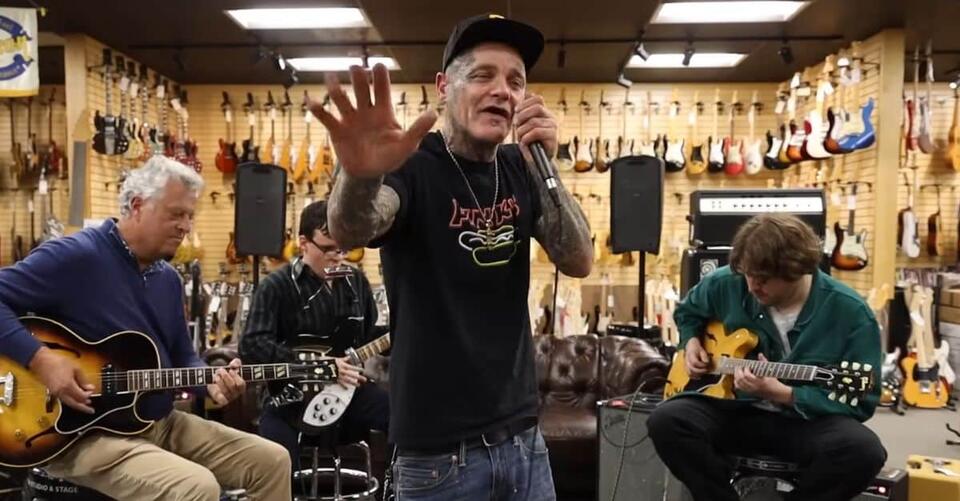 Crazy Town Frontman And “Butterfly” Singer Shifty Shellshock Dies At 49 ...