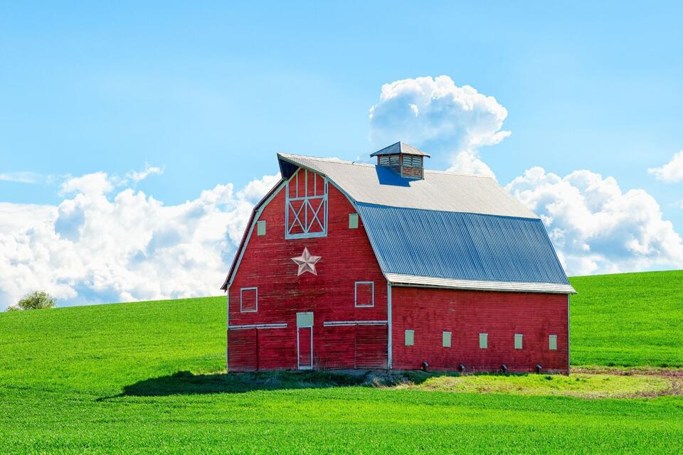 The Meaning Behind Minnesota's Iconic Barn Stars - NewsBreak