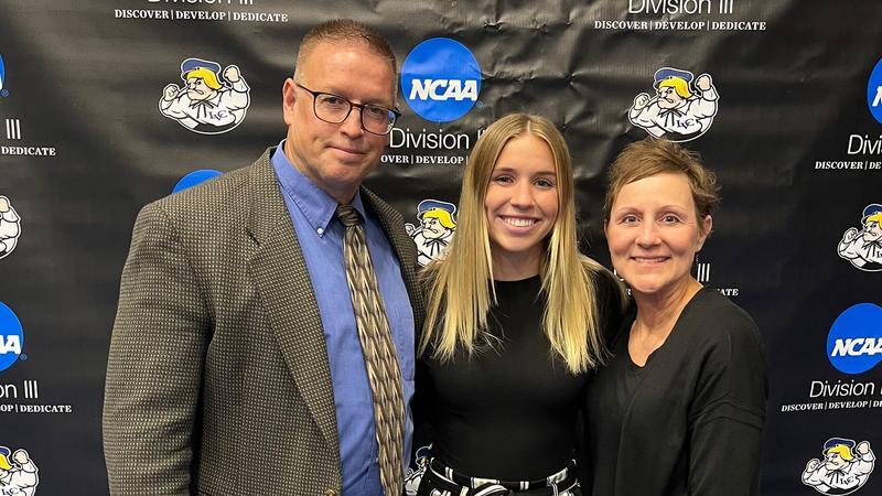 Rick and Lisa Beard to Receive 2024 Hot Dog Frank Athletic Service ...