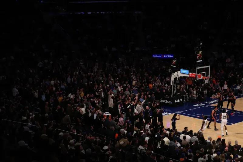 MSGS Stock Hits Record High As Board Backs Plan To Spin Off Knicks ...