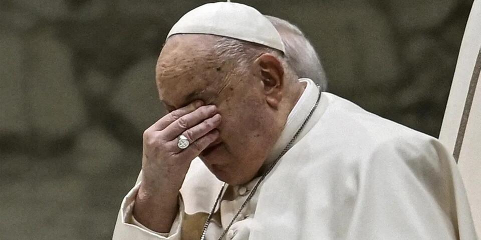Pope Francis' ‘Eyes Were Open' in His Final Moments - Doctor Recalls ...