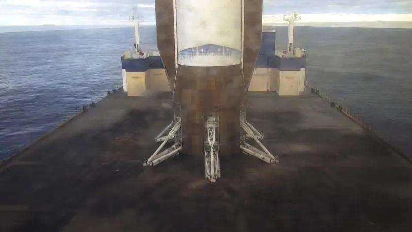 Blue Origin New Glenn's Booster Lands Successfully, Safely on Landing ...