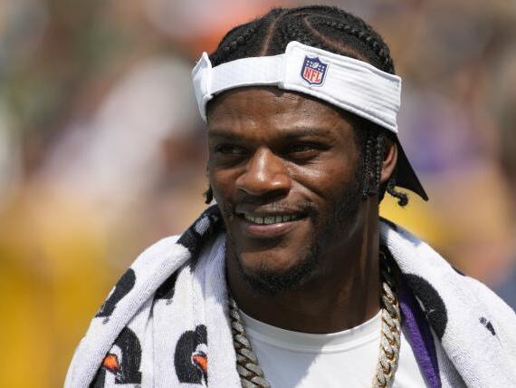 Lamar Jackson likens his NFL career to Jesus — then takes it back in ...