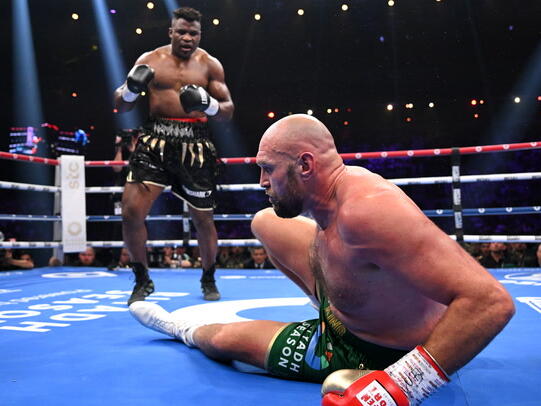Lewis vs Holyfield, the FBI, and a 25-year wait for an undisputed ...