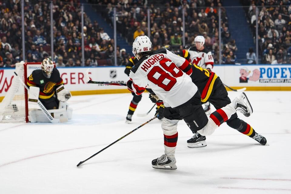 Cody Glass' 3-point night steers Devils to win over Canucks - NewsBreak