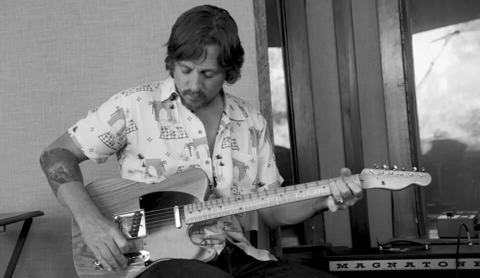 Sturgill Simpson Uploads New Photo From The Studio As New Album Talk ...